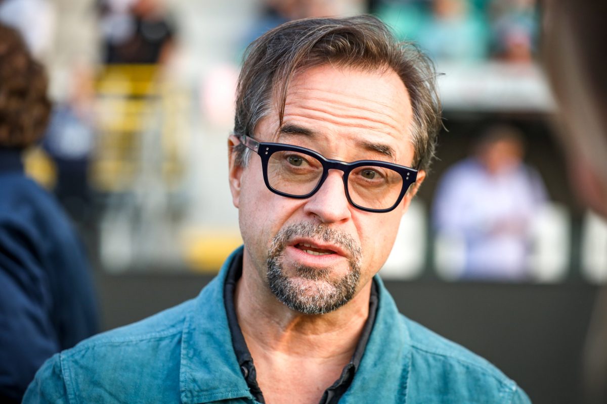 „Tatort“-Star Jan Josef Liefers blamiert sich: „Peinlich“ - DerWesten.de „Tatort“-Star Jan Josef Liefers blamiert sich: „Peinlich“ - DerWesten.de